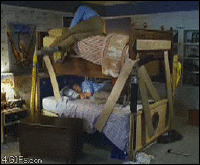 Bunk beds GIF - Conseguir o melhor gif em GIFER