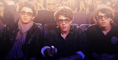 The 3d movie experience GIF - Conseguir o melhor gif em GIFER