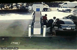 Posto de gasolina GIF - Conseguir o melhor gif em GIFER