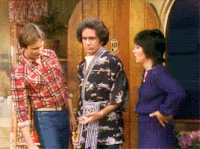 Heimlich GIFs - Get the best gif on GIFER