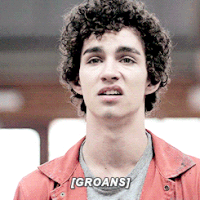 Grimacing GIFs - Get the best gif on GIFER