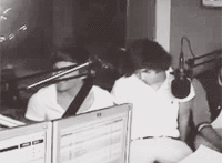 Ua GIFs - Get the best gif on GIFER