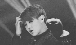 Triple GIFs - Obtenez le meilleur gif sur GIFER