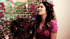Laura elf GIF - Conseguir o melhor gif em GIFER