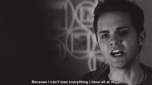 Cigarrillos GIFs - Get the best gif on GIFER