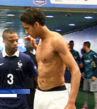 Raphael varane GIF - Conseguir o melhor gif em GIFER